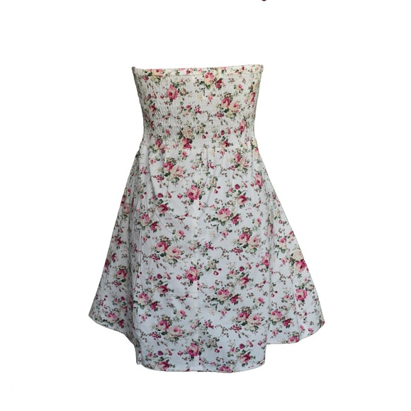 Say What? | Dresses | White Floral Sundress | Poshmark